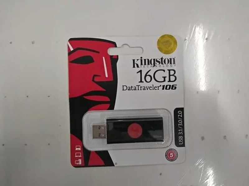 Flashdisk 16 GB
