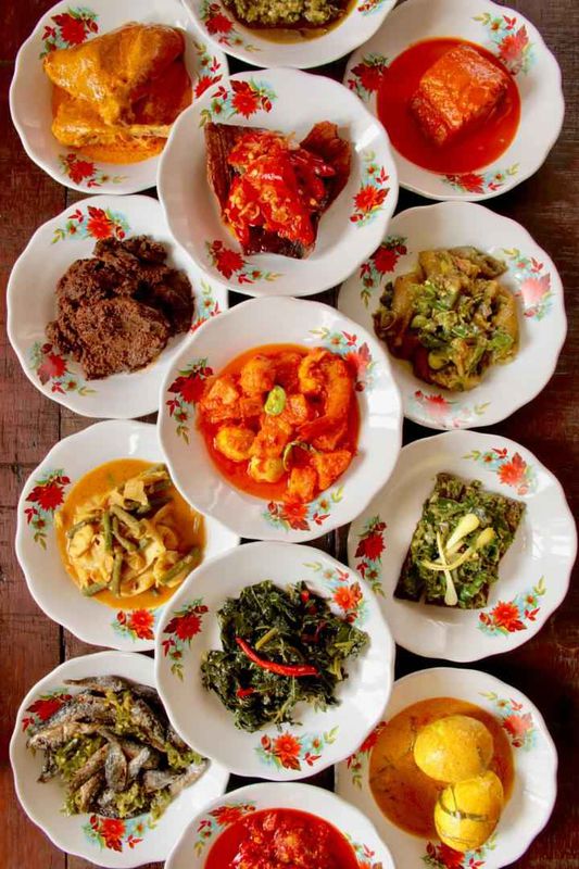 Sajian RM. Sari Padang - Nasi Rendang