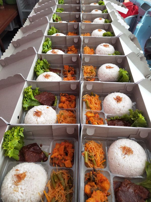 Nasi Kotak Lapis Daging