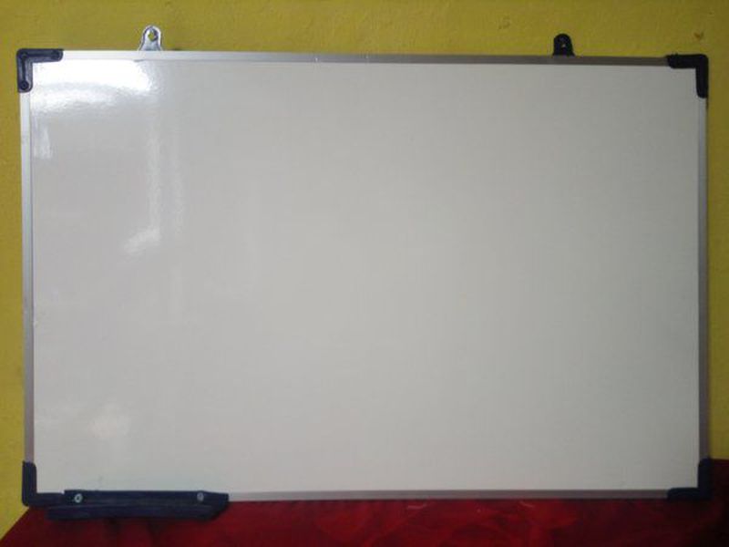 PAPAN WHITE BOARD