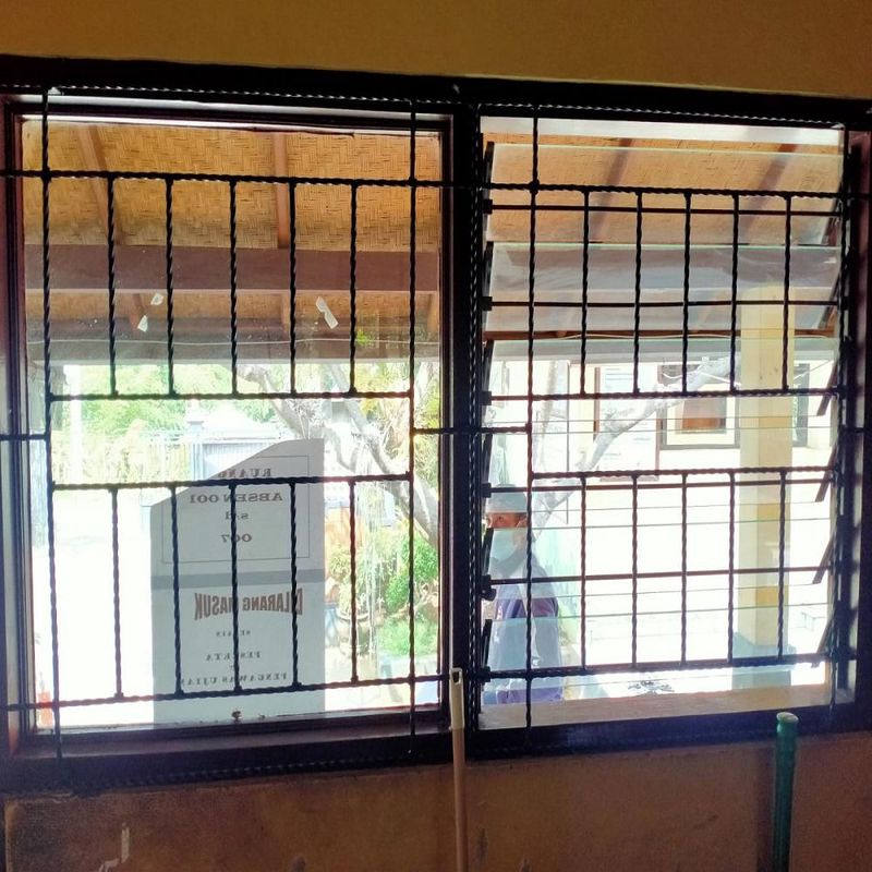 TRALI JENDELA BESI POLOS ( 170cm X 92cm )