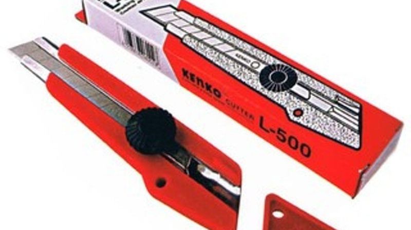 Pisau Cutter Spesifikasi : Besar