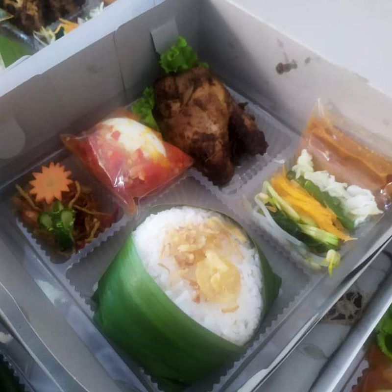 Nasi Box Paket 1