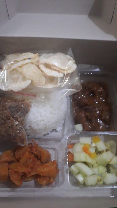 Nasi Box Nasi Uduk Ayam Lada Hitam