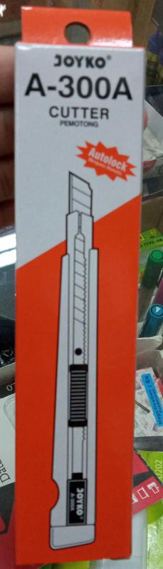 Cutter Kecil A 300