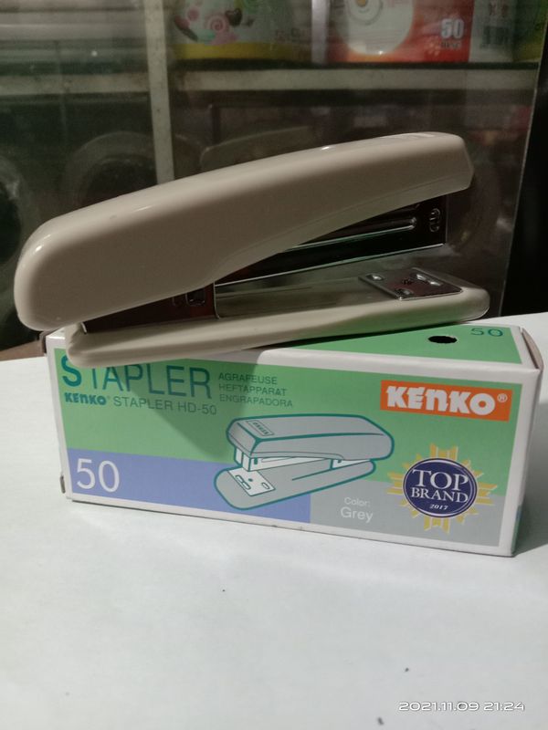 Staples besar biasa HB 50 biasa