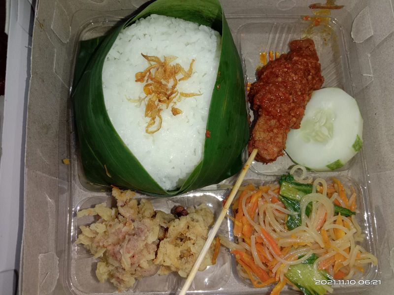 Nasi Box Sate Daging