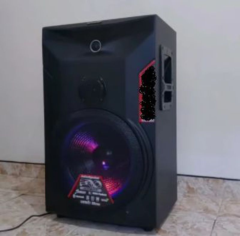 SPEAKER SHARP