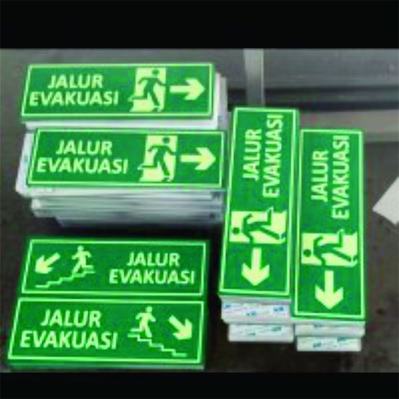 Papan akrilik + Sticker 55x100