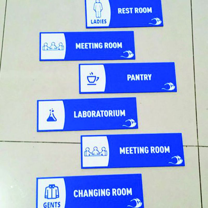 Papan akrilik + Sticker 40 x 60 cm