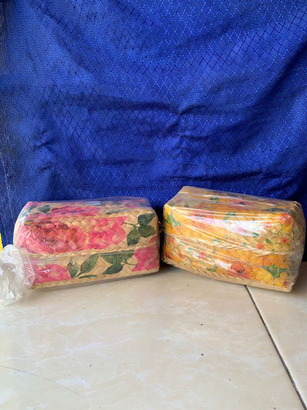 Tempat Bunga Anyaman Bambu