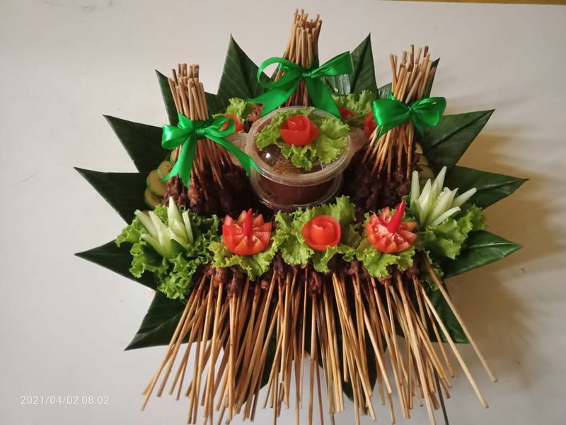 Tumpeng Sate