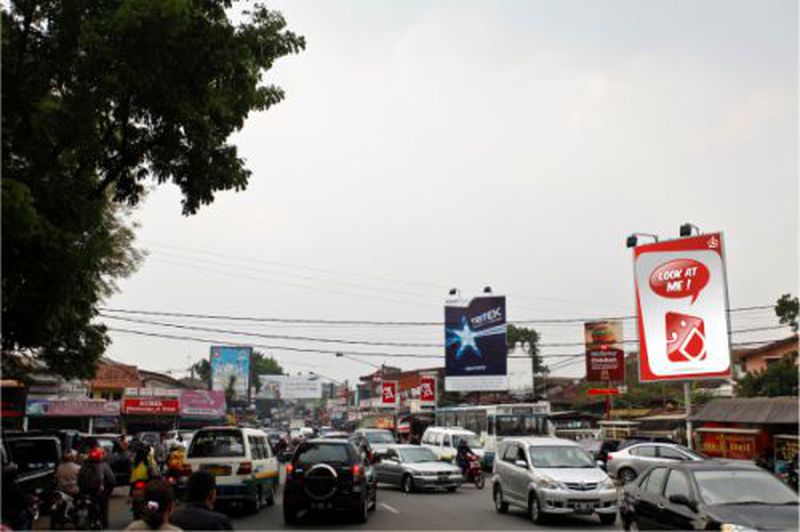 Billboard ukuran 4x8