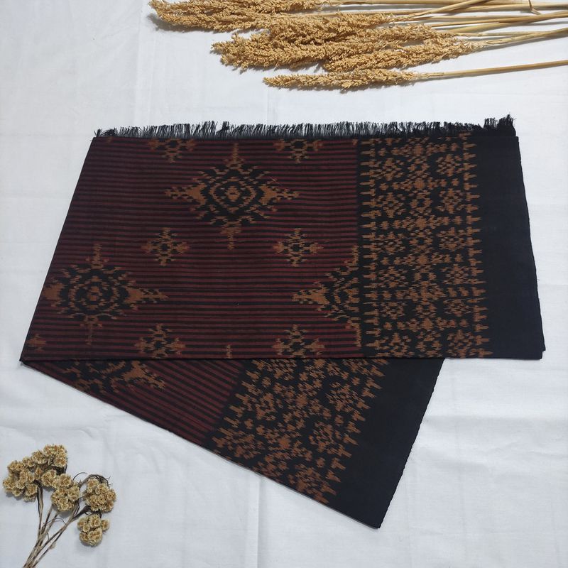 Tenun Ikat Motif Gringsing Cakra Model Dobel Ikat
