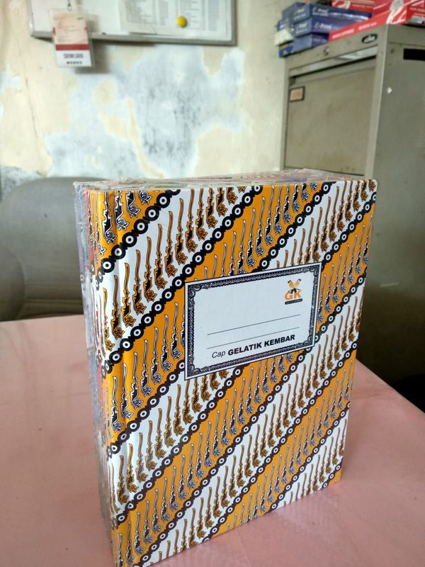Buku Oktaf Gelatik Kembar - Isi 50