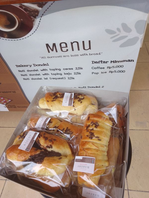 Roti dengan varian isi