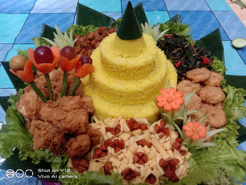 Tumpeng 2