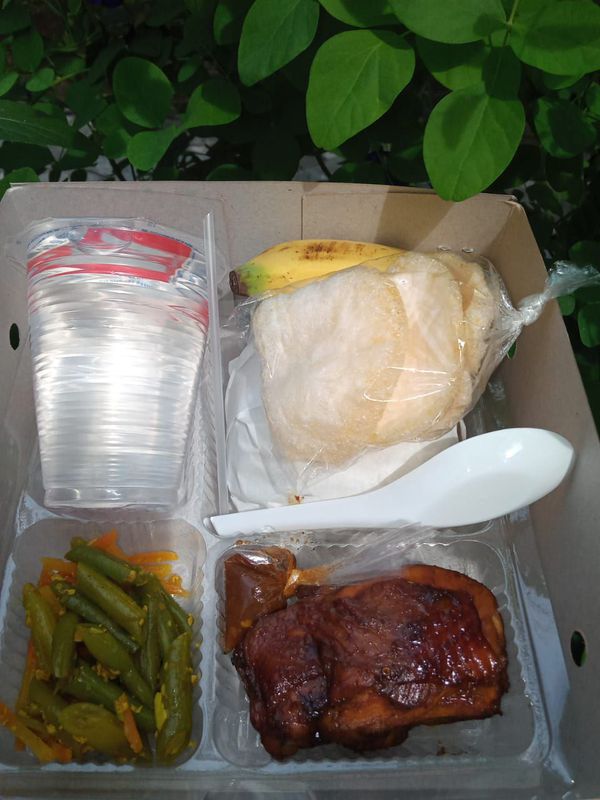 Makan 4