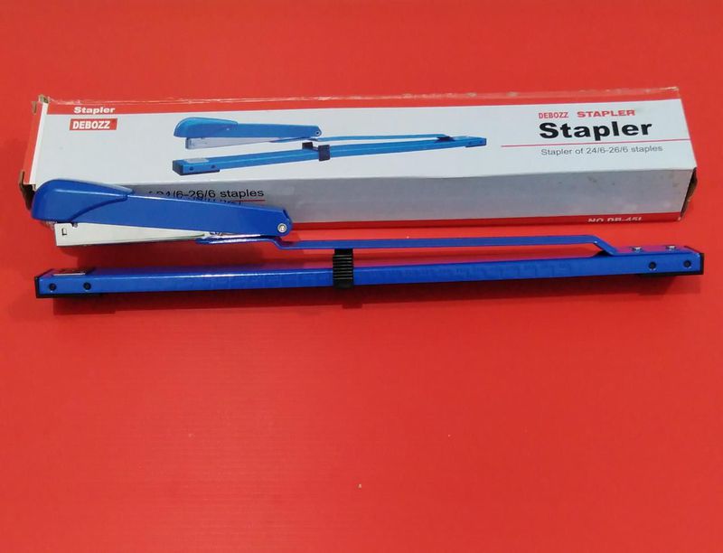 Debozz Stapler Jilid Tengah Buku