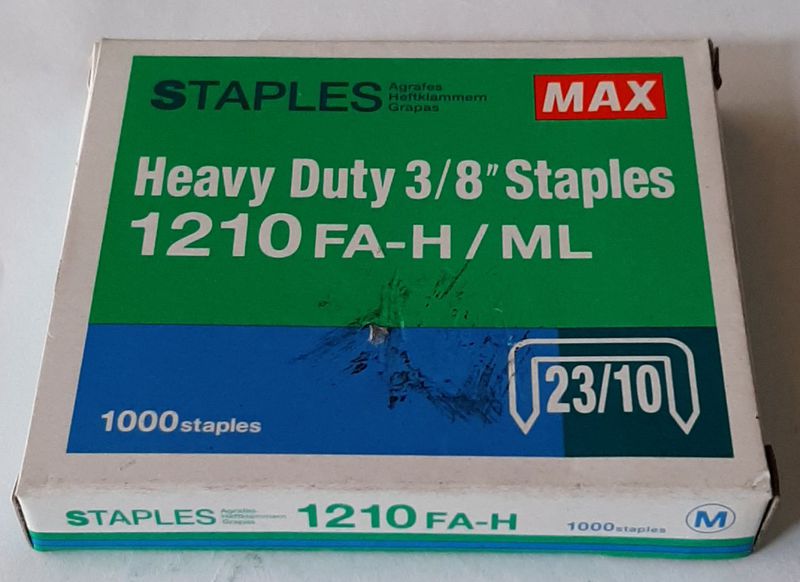 ISI STAPLER MAX 1210