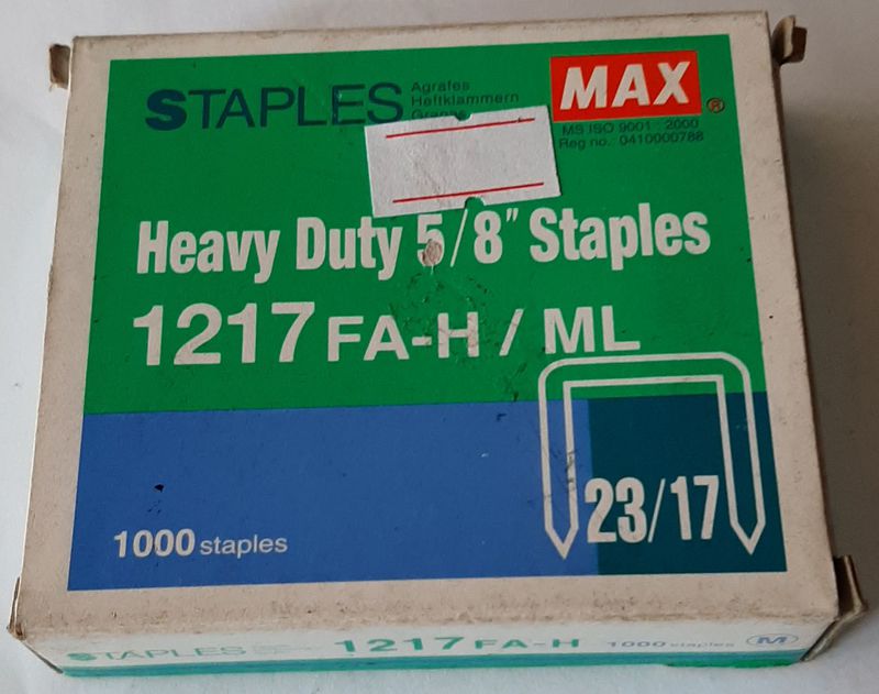 ISI STAPLER MAX 1217