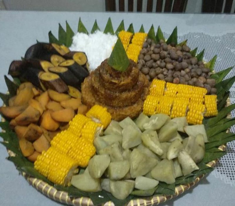 Paket Tumpeng Rebusan by Nila Catering