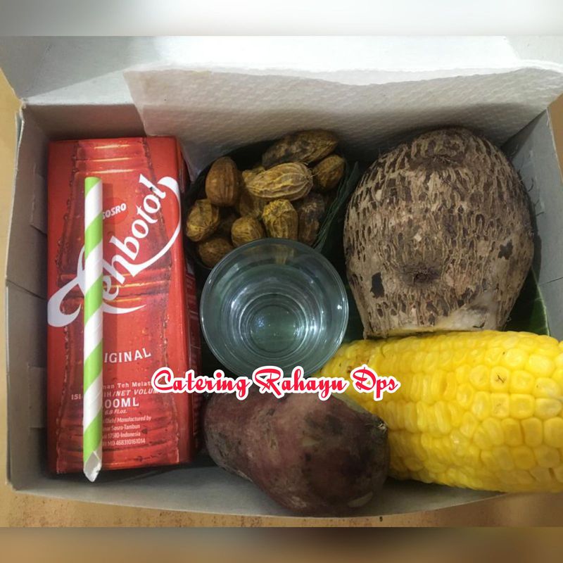 Snack Kue Kotak Lokal