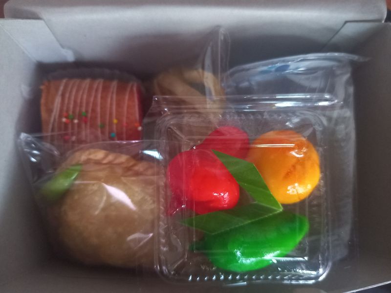 Snack box