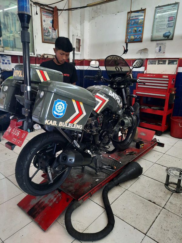 Jasa Service Sepeda Motor Sport F1 {injeksi}
