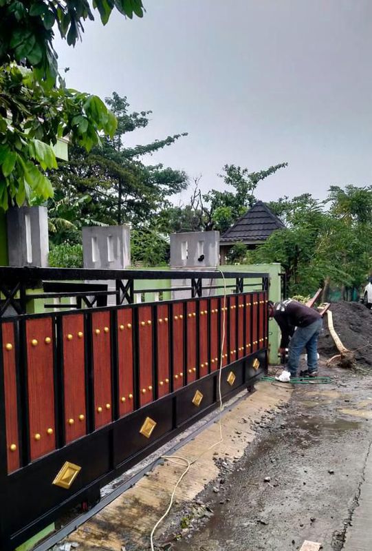 Pagar Pintu Dorong Tipe 2