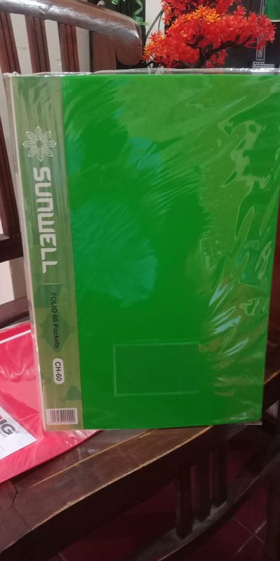 DISPLAY BOOK ISI 60 LEMBAR