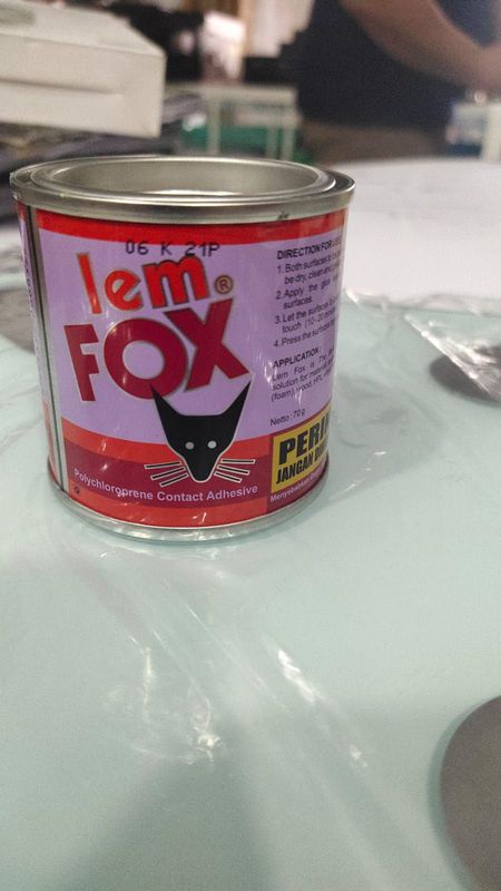 Lem Fox Kaleng 70g