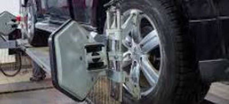 Jasa Balancing Spooring Roda Toyota Hilux