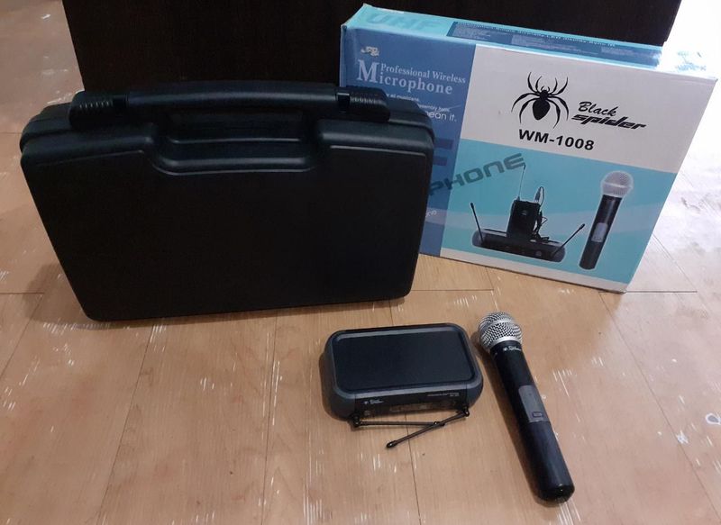 Black Spider Wireless Mic WM-1008