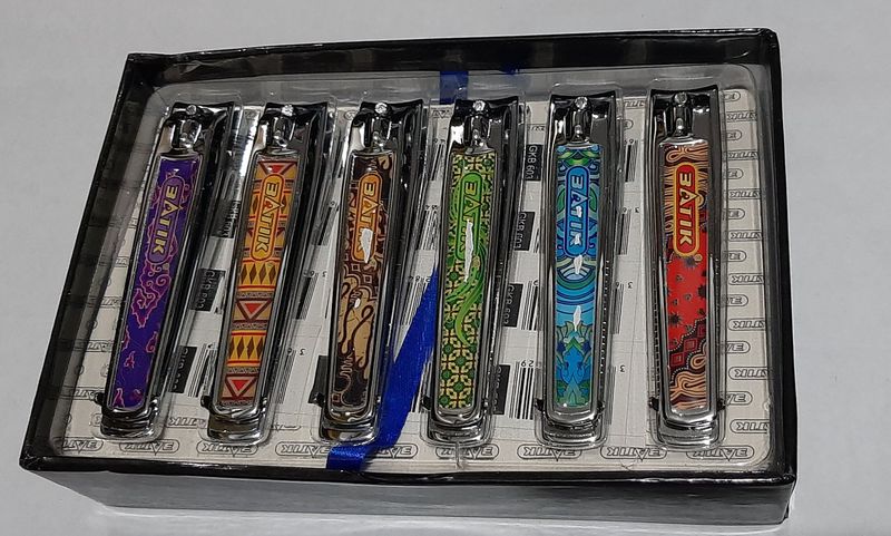 GUNTING KUKU MOTIF BATIK