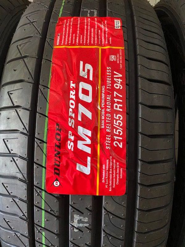 dunlop LM705 215/55 R17