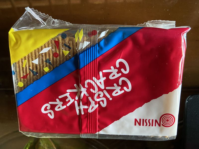 Nissin crispy crakers