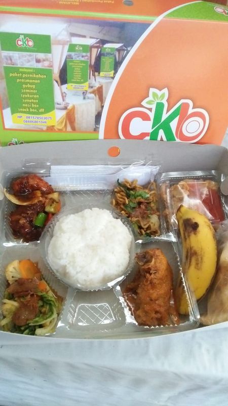 Nasi Box dan Snack Box