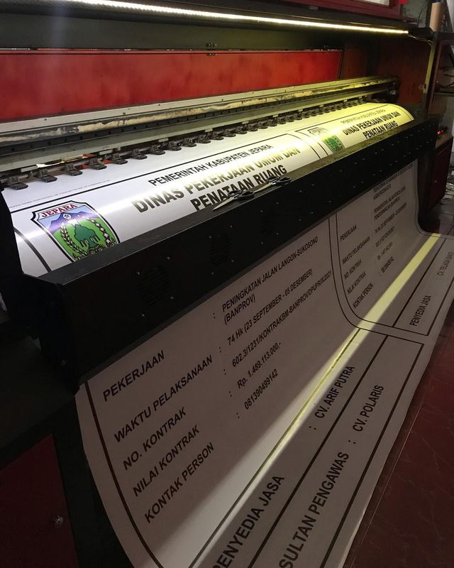 MMT/Banner 280gsm UK 150 x 50