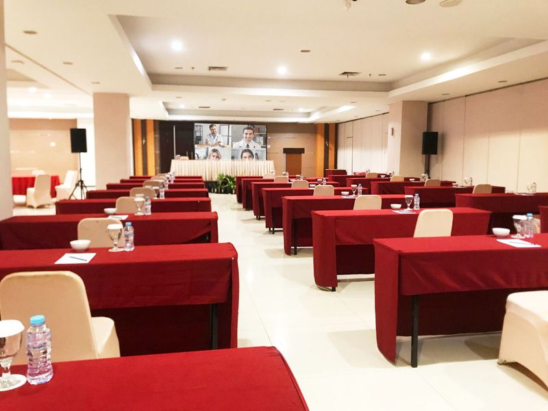 Transera Hotel Pontianak - Halfday Meeting