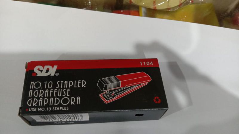Staples Stapler Kecil Merk SDI No. 1104