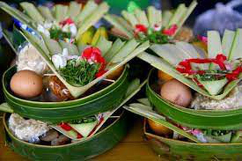 Banten Purnama Tilem