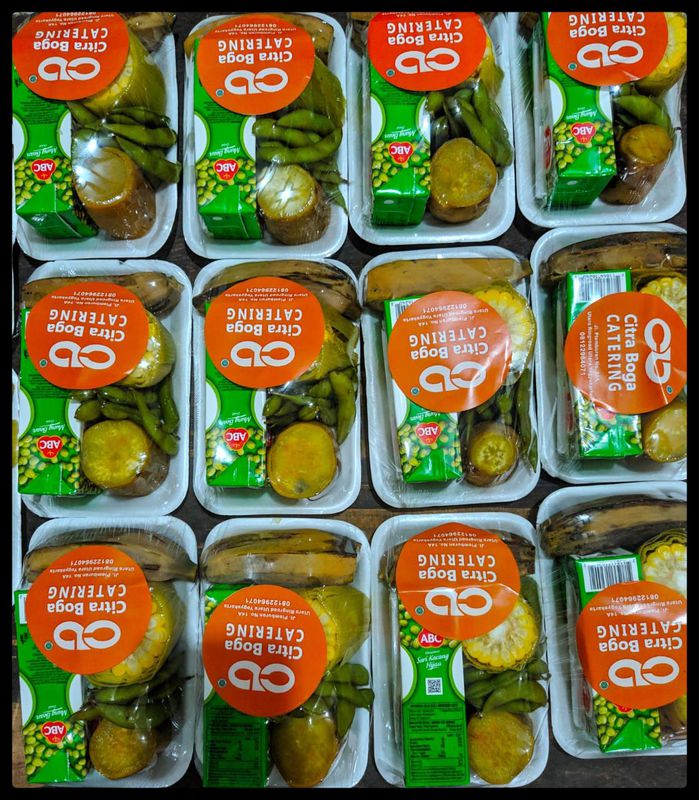 Snack Rebusan + Minuman Kacang Hijau