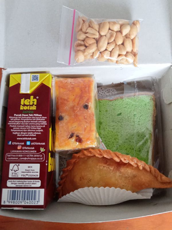 Paket Kue 3