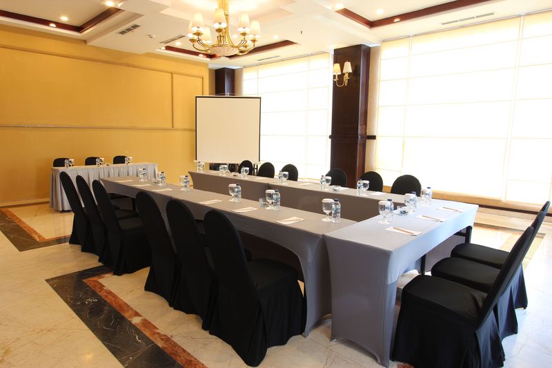 Half Day Meeting Package