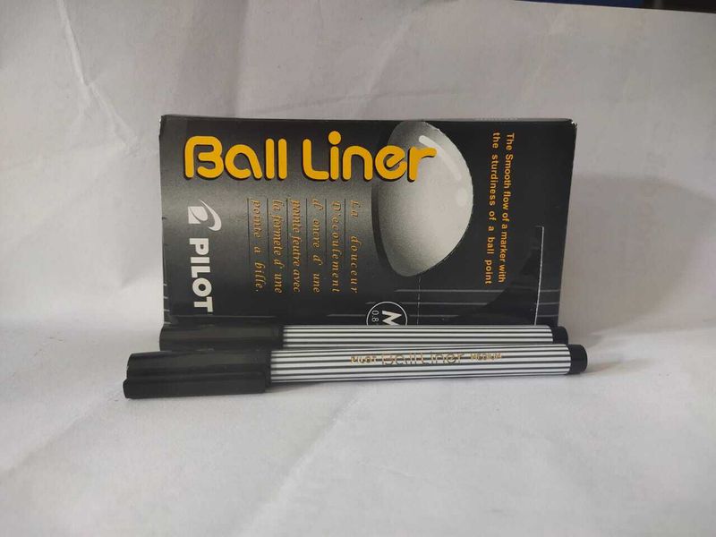 Pulpen Pilot Balliner - Hitam