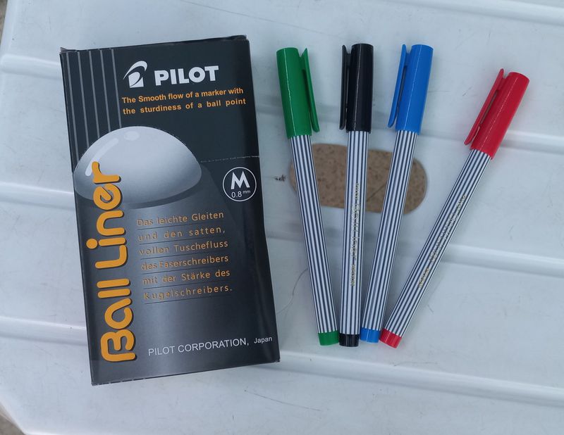 Balp poin Pilot Ball Liner - Hitam