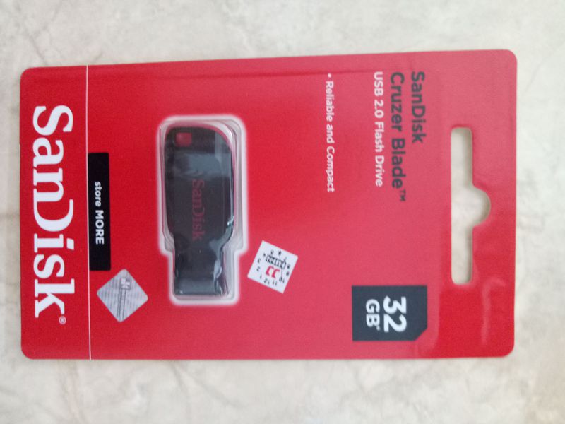 FLASHDISK SANDISH 32 GB