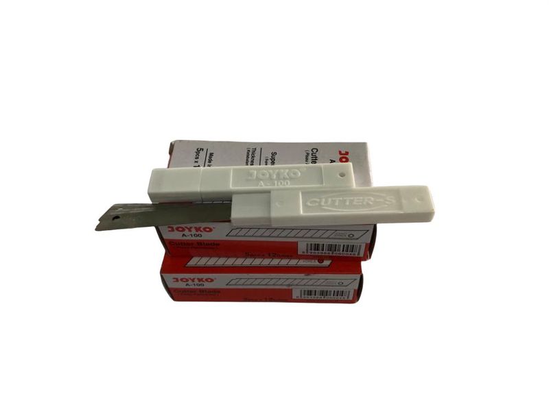 Isi cutter (mata pisau) untuk pisau cutter kecil per kotak (isi 5)