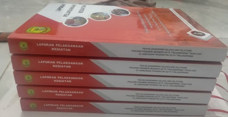 PENJILIDAN BUKU HARDCOVER